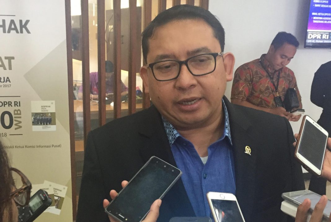 Fadli Zon Ingatkan Pemerintah Jangan Bergantung Vaksin Sinovac - MONITOR