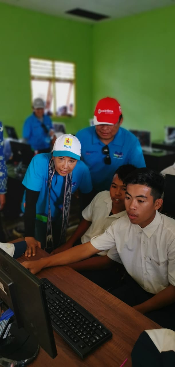 Telkom Berikan Bantuan Broadband Learning Center dan Sambungan ...