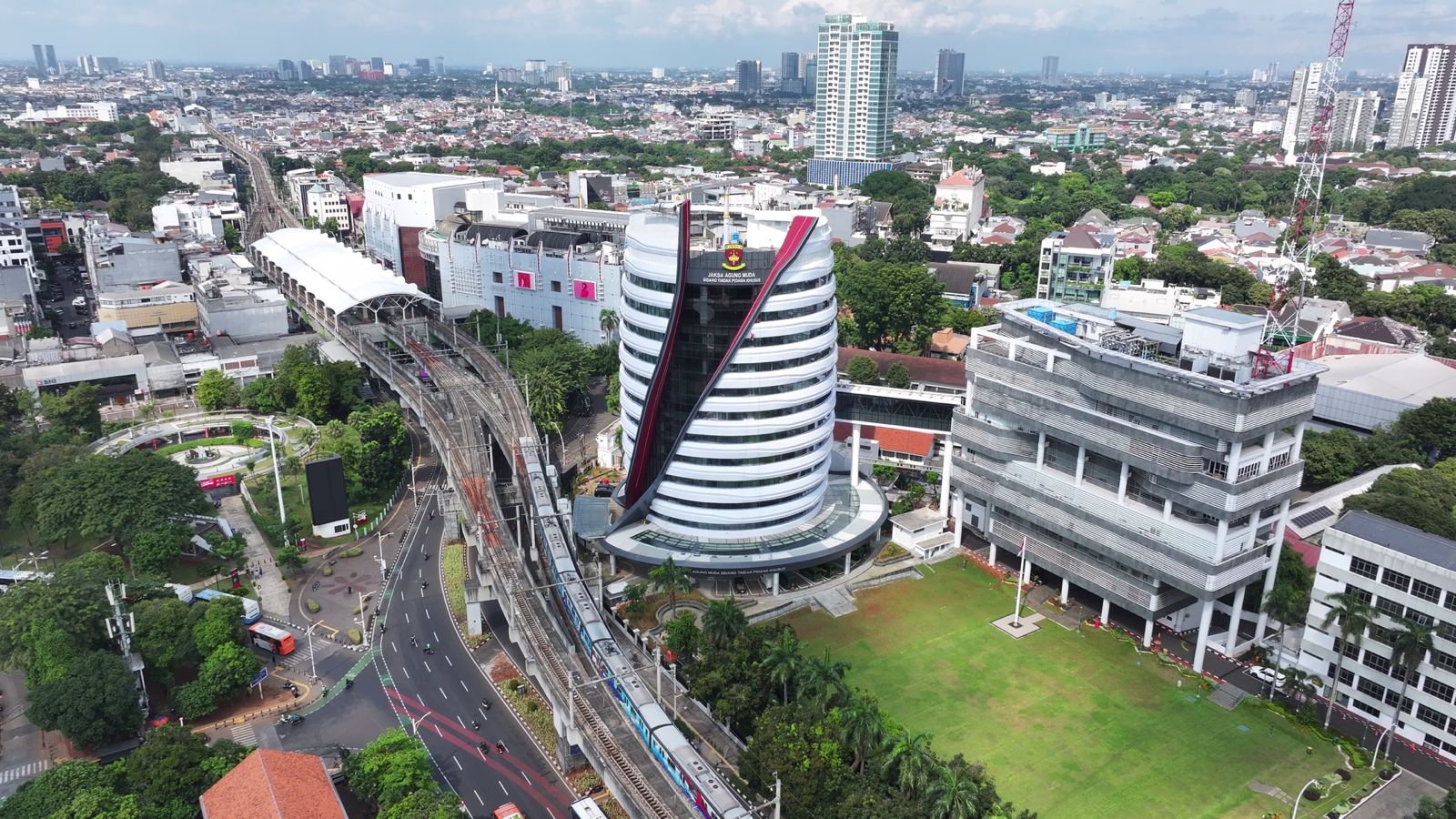 Gedung Jampidsus Diresmikan, Hutama Karya Hadirkan Bangunan Berkonsep ...